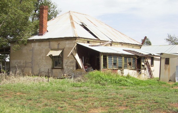 Photo: Bogan Gate Home | Old Farm Sheds album | ooO(PETER)Ooo | Fotki ...