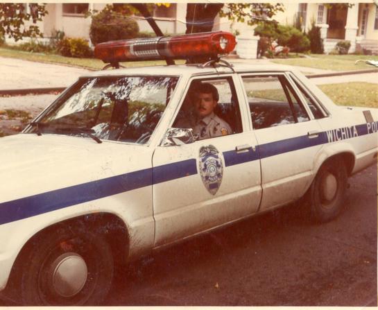 copcar dot com - The home of the American Police Car - Photo Archives