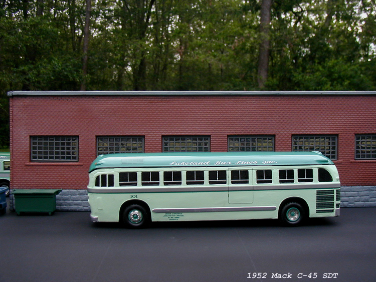 Photo: Lakeland Bus Lines Inc. Dover, New Jersey | ACF 37PB, ACF/BRILL ...