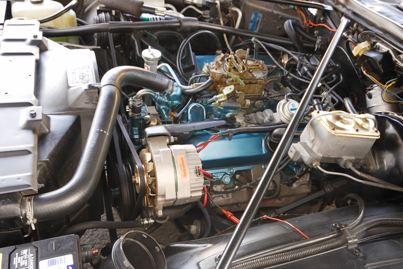 Photo: 05 1975 Hurst Oldsmobile Cutlass engine compartment view DSC ...