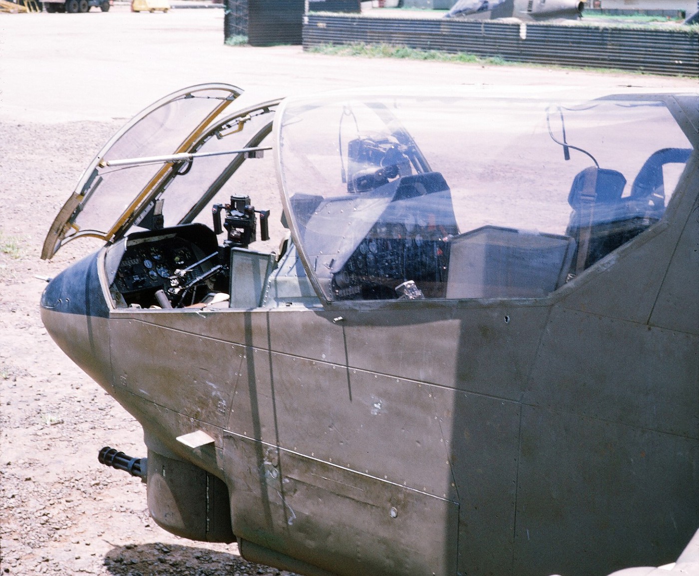 Photo: Cobra Cockpit-Camp Holloway | A - SP5 Norm Roy - Artillery Hill ...