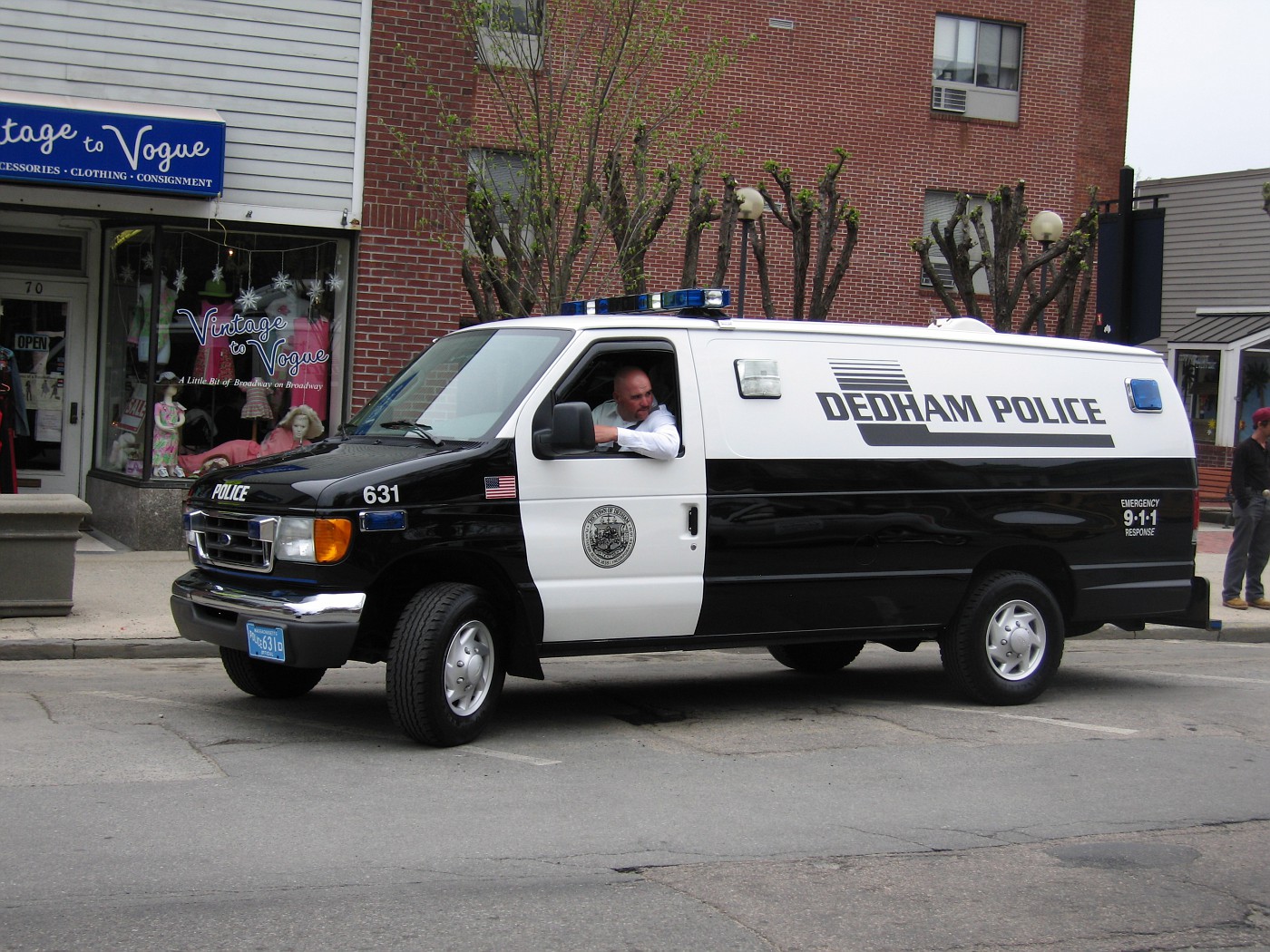 copcar dot com - The home of the American Police Car - Photo Archives