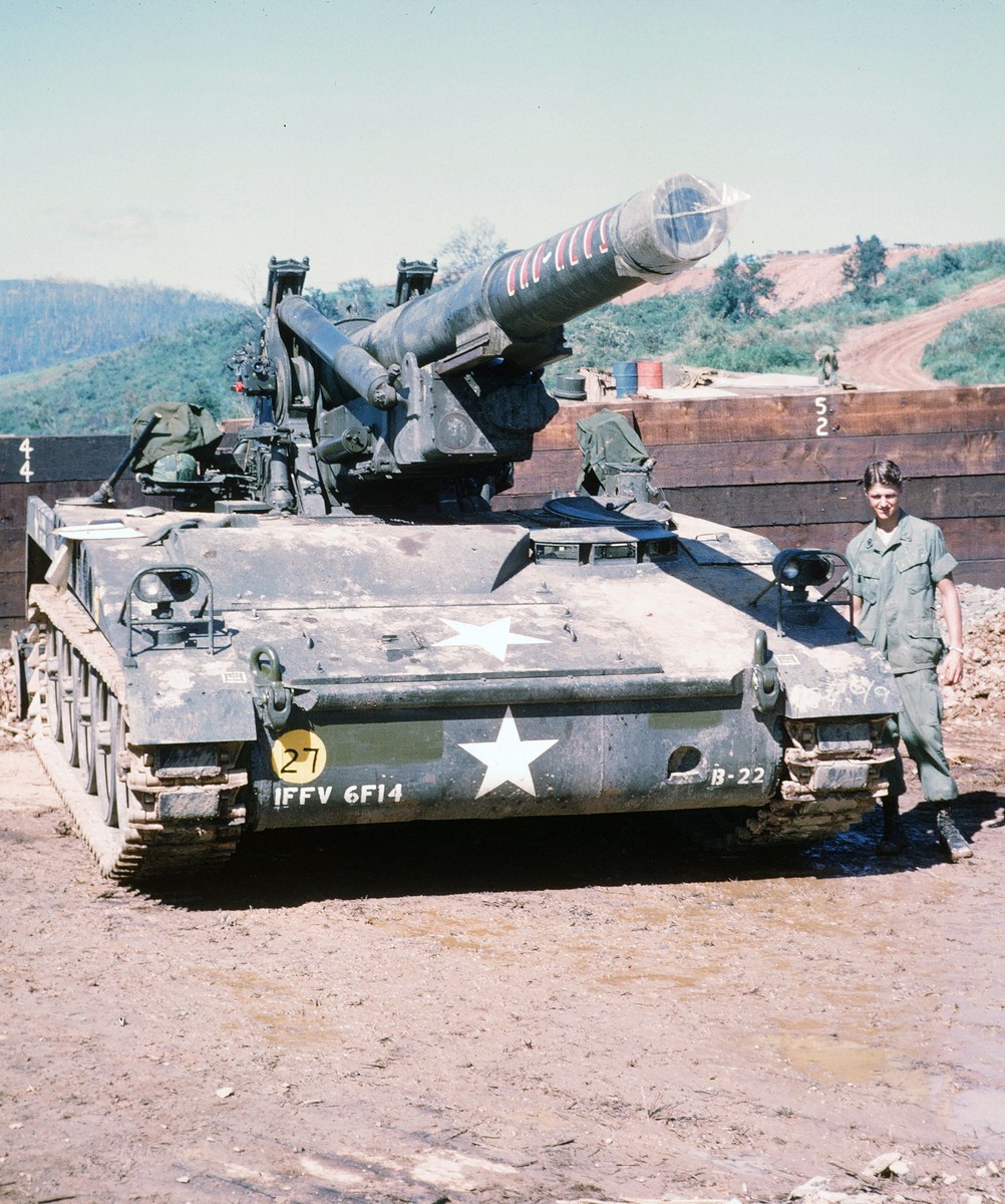 Photo: 8 inch Self-Propelled Howitzer at Ben Het. Name of the gun is ...