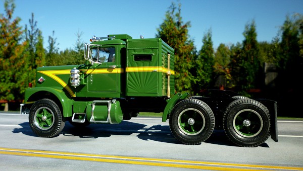 Photo: DRleftrear100111.jpg | AMT Diamond Reo album | Mackinac359 ...