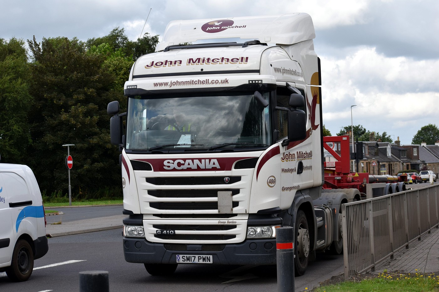 Photo: SM17PWN Scania G410 no. 486 | Mitchell, John, Grangemouth album ...