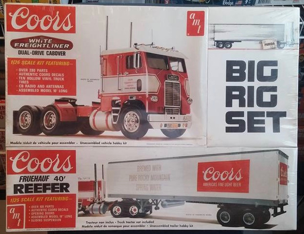 G825 Freightliner DD and Trailer "Pabst" Big Rig Gift Set (1:25) album ...
