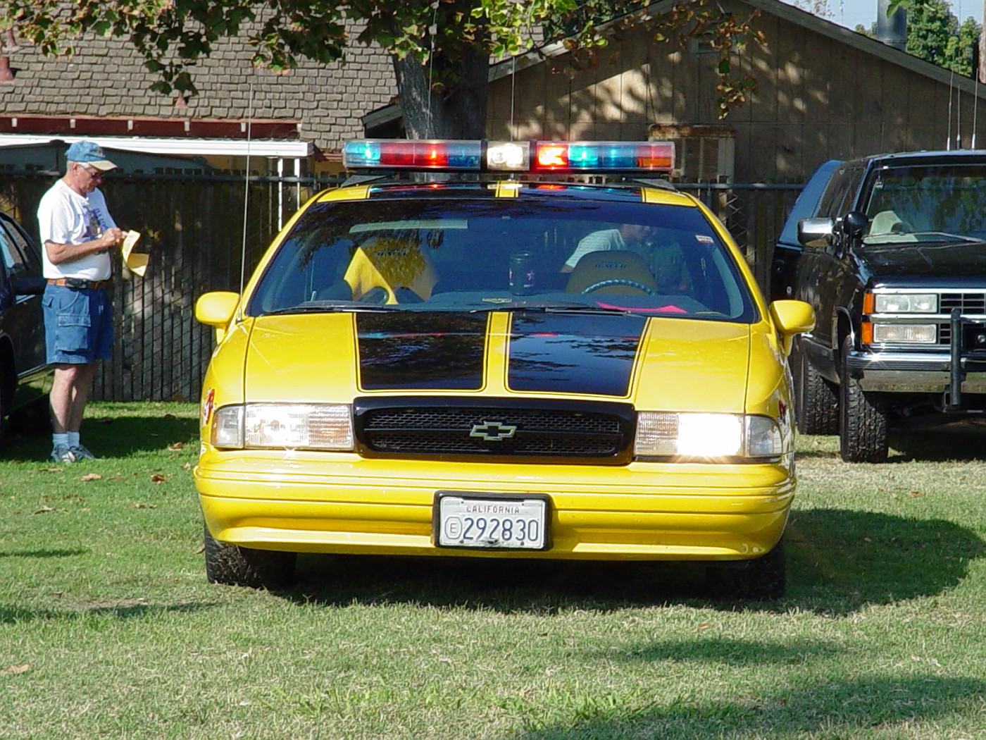 copcar dot com - The home of the American Police Car - Photo Archives