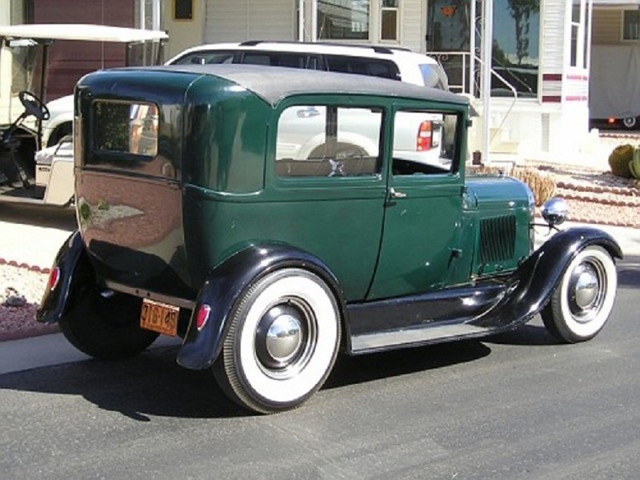 Photo: 1928 Green Model A with black fenders (2) | SEDANS & VICKYS & A ...