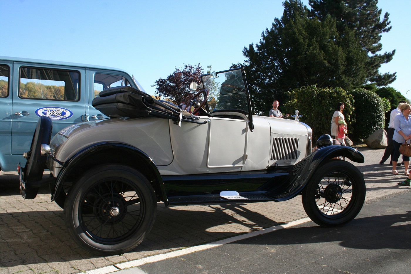 Photo: 1926 Ford Model T Roadster-05 | 80 Years Ford in Cologne/Germany ...