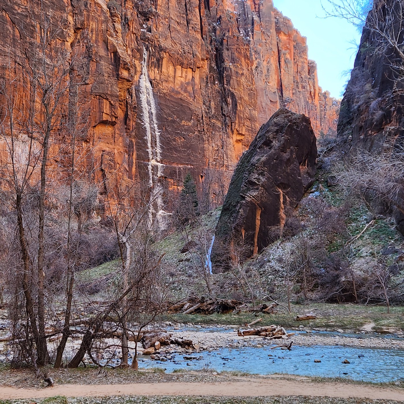 Photo: Water Falls from Inside a 1000 Foot Cliff in the Big Bend Area ...