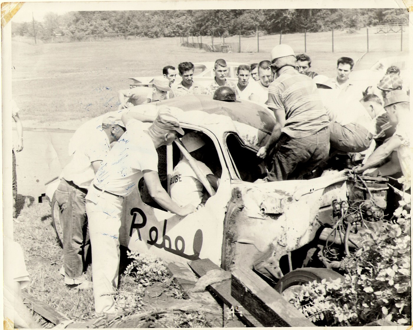Photo: Robert Wales car CB wrecked 1961 | C B Allen collection album ...