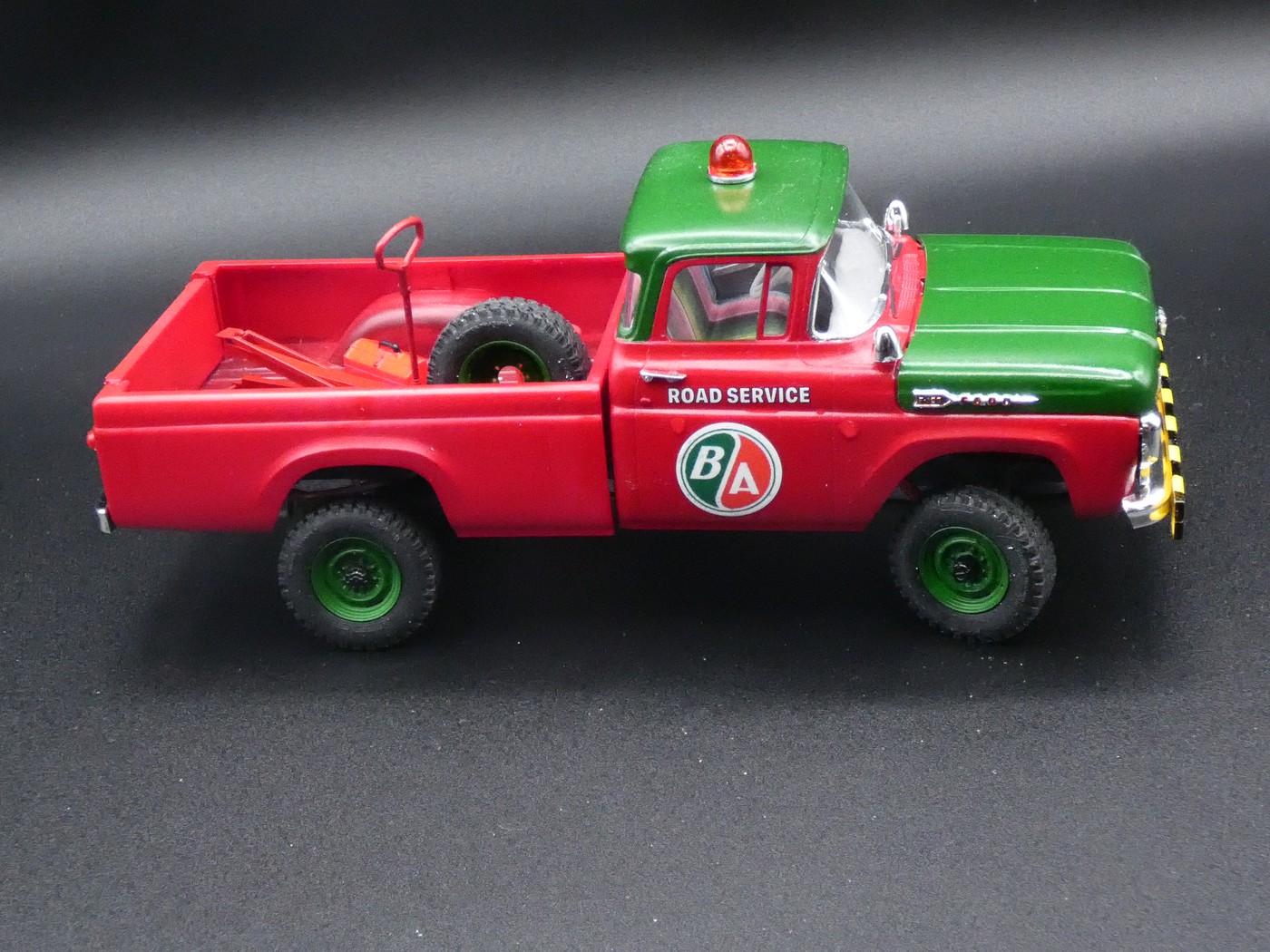 Photo: P1100277 | AMT 1960 Ford F-100 BA Service Station Pickup album ...